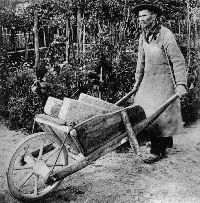 The French Postman Who Built A Palace He Saw In His Dreams - The Wisdom ...